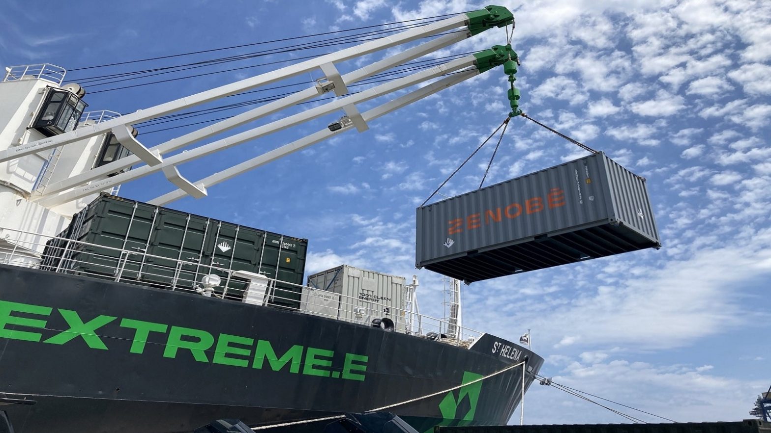 Zenobē's second-life batteries continue to power the paddock at Extreme ...